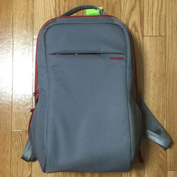 Incase ICON Slim Pack の Apple Lucky Bag 2015 限定カラーを買いました